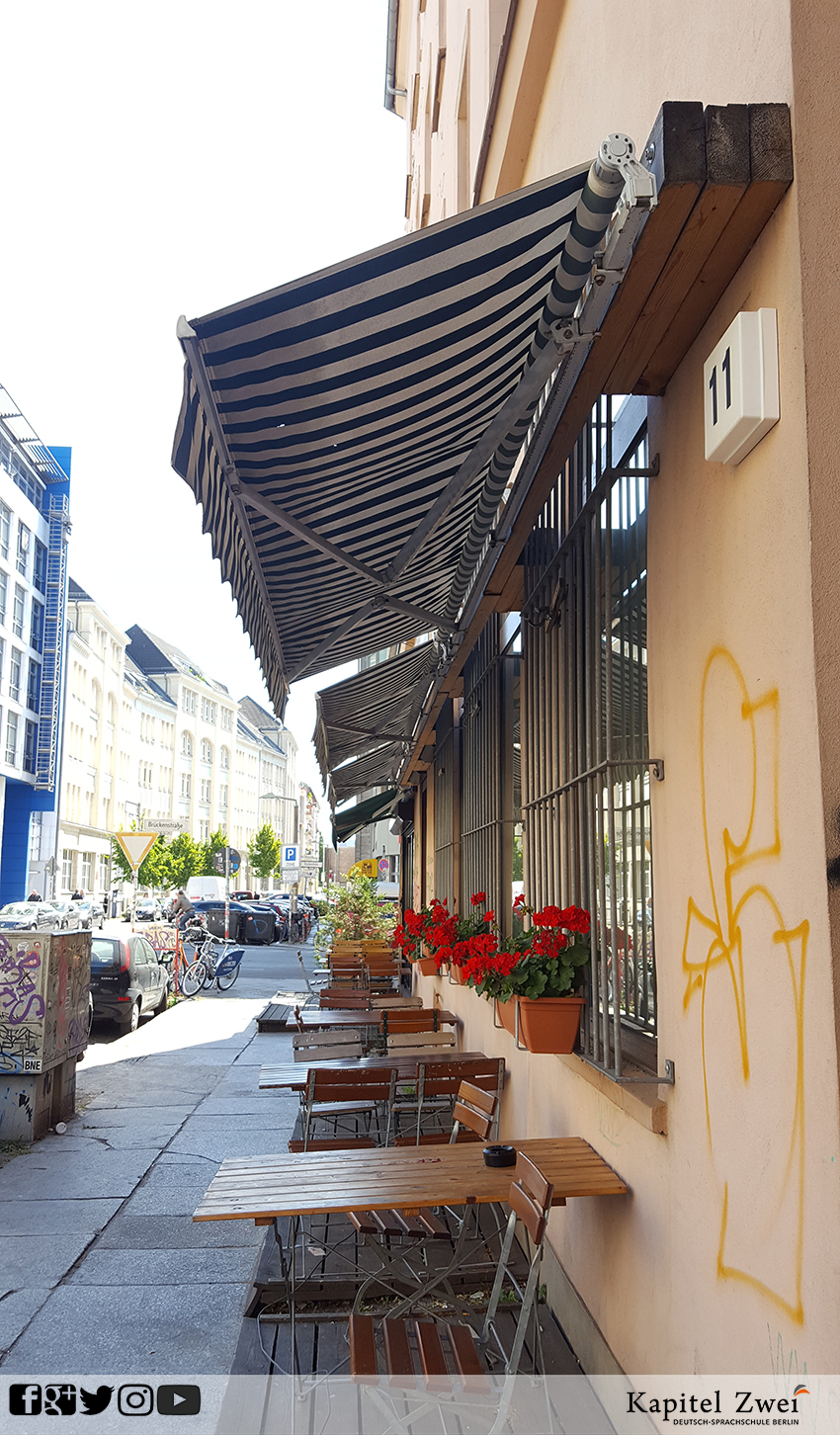 Kontakt bei allen Fragen – Wie, Wann & Wo? | Kapitel Zwei